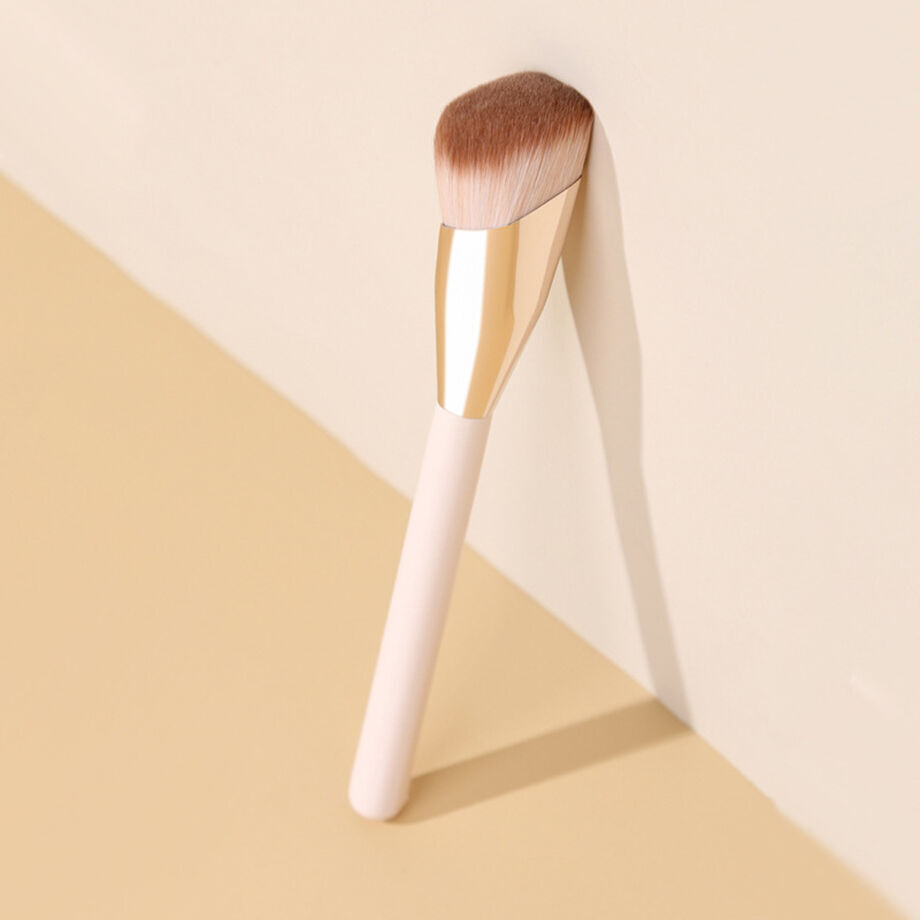 Bulk Buy China Wholesale New Shaped Single Makeup Brush Wooden Handle ...