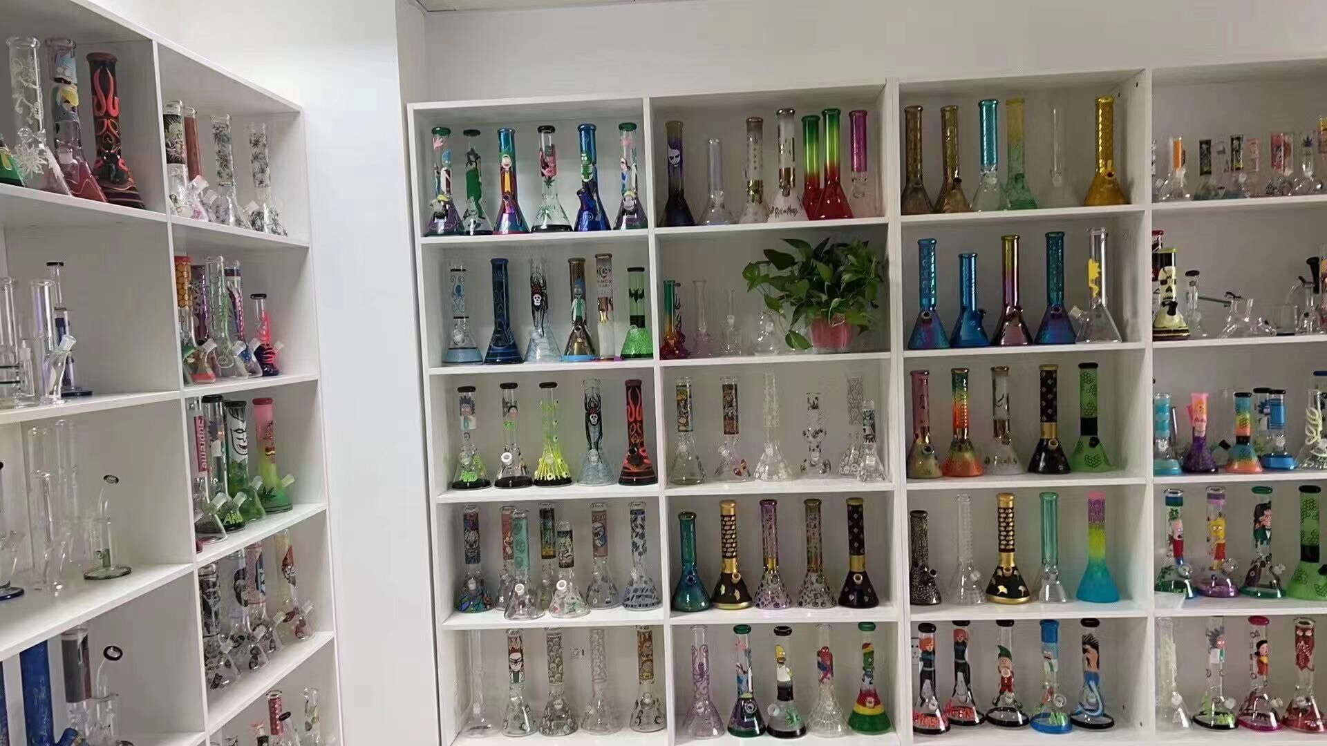 Buy Wholesale China 10mm Mini Glass Smoking Pipes Bongs ( Silicone ...