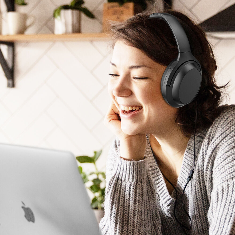 Buy Wholesale China Honsenn High Quality Over The Ear Headphones Wireless Bluetooth Anc ...