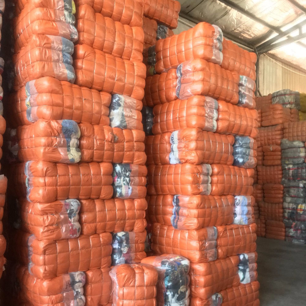 Achetez en gros Vrac Vente En Gros Vêtements Usagés En Provenance De ...