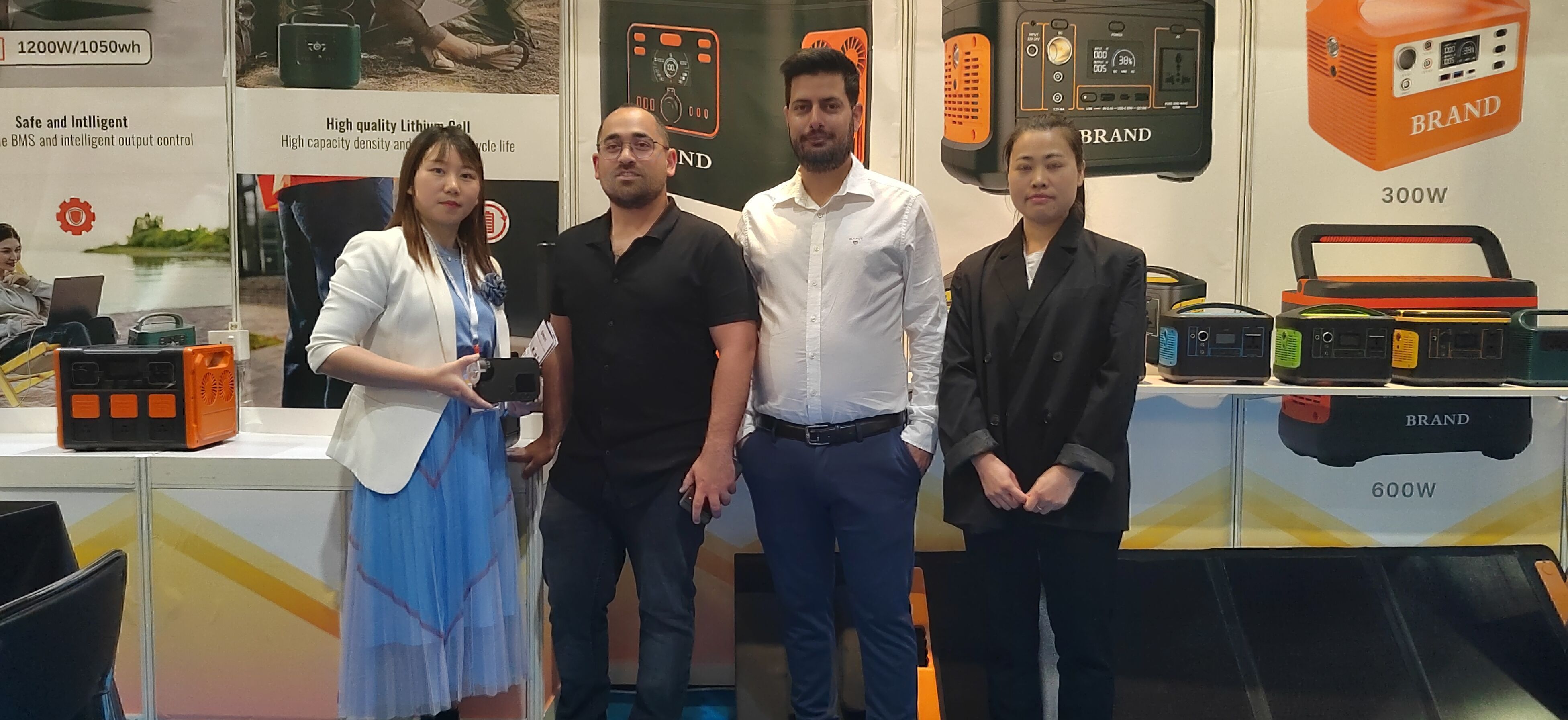 Buy Wholesale China Oem 1500a 12800mah Large-capacity Portable Backup ...