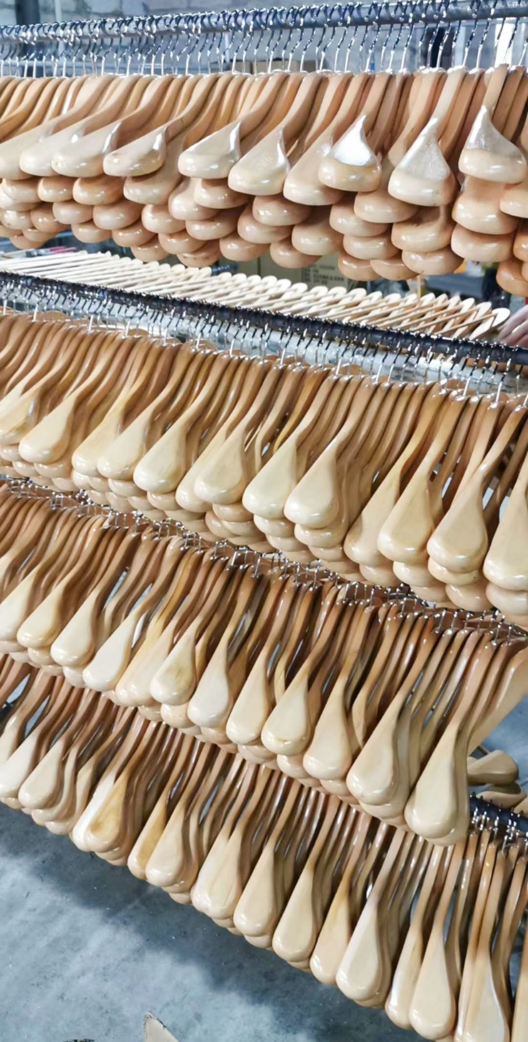 Buy Wholesale China High-grade Wide Shoulder Wooden Suits Hanger ...