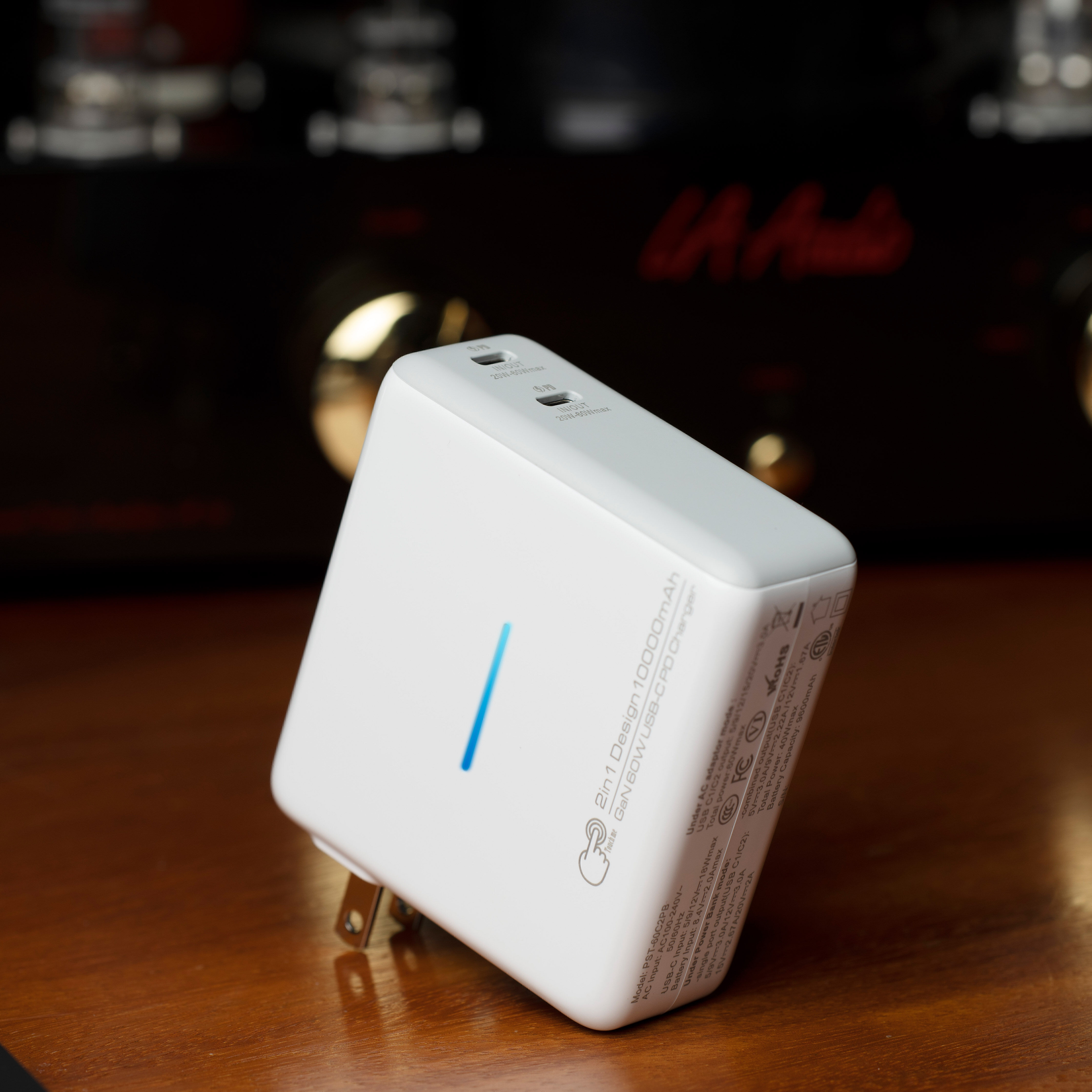 Buy Wholesale China Compact 10000mah Power Bank With 60w Gan Foldable Plug Charger & 10000mah ...