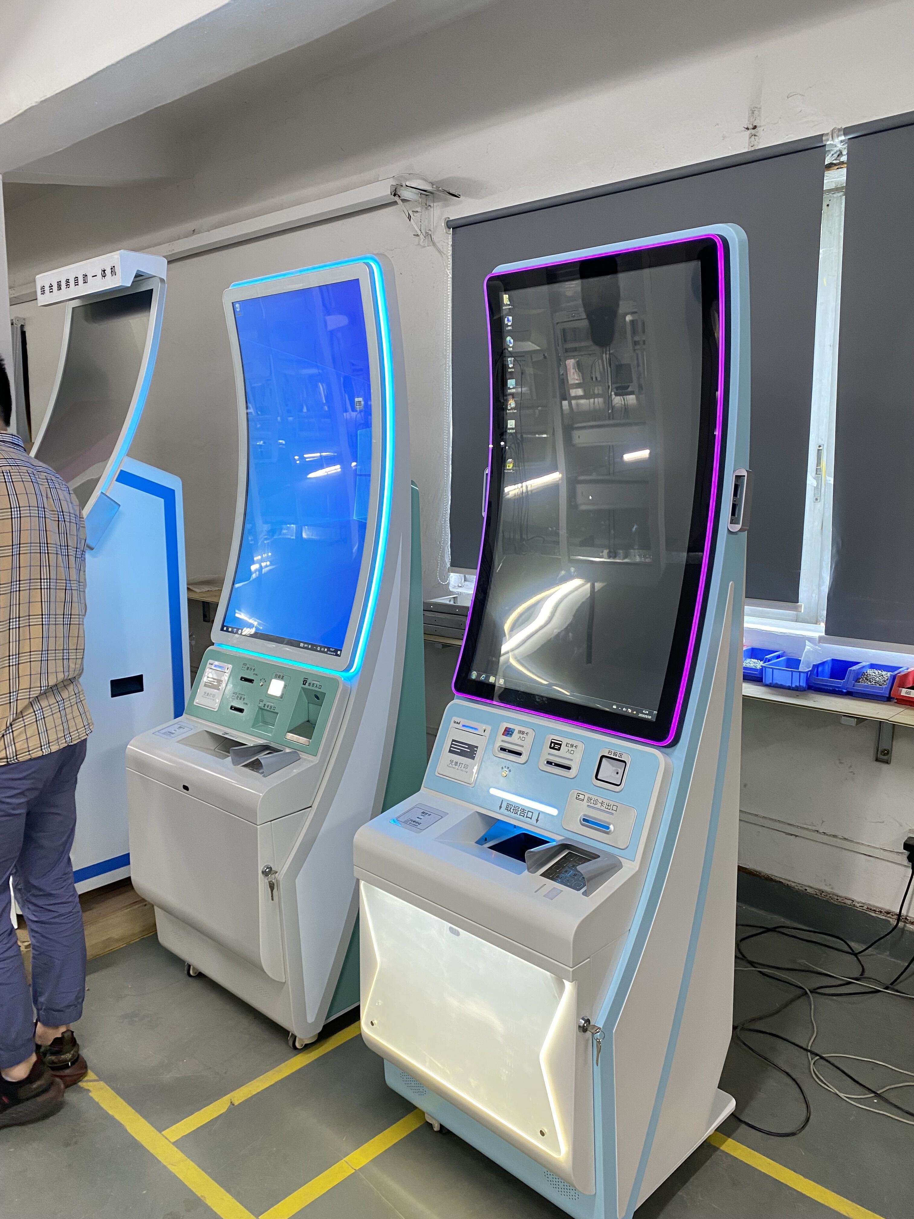 Buy Wholesale China Hospital Curved Screen Display Kiosk With Nfc Card ...