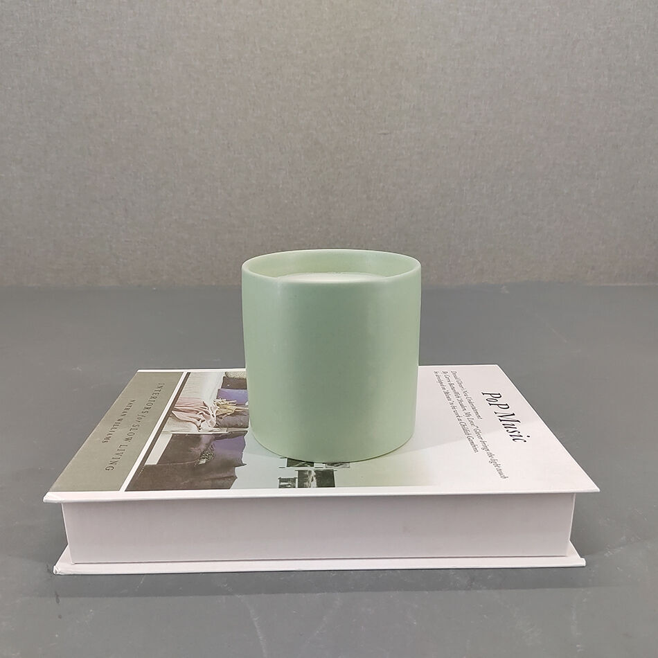 Buy Wholesale China Factory Customized Ceramic Scented Candle Jars ...