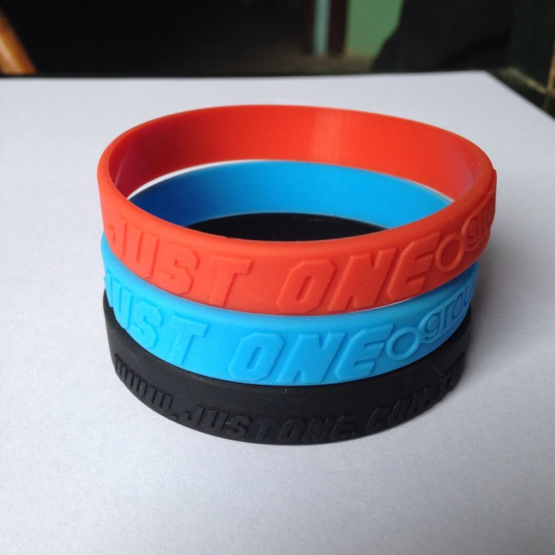 Buy Wholesale China Rubber Glow In Dark Custom Logo Bangle Wrist Band ...