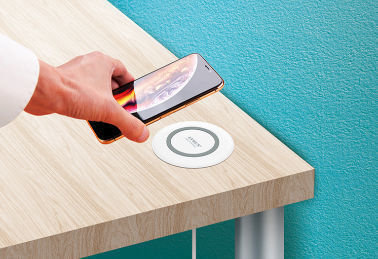 Buy Wholesale China 15w Output Embedded Desktop Wireless Charger With ...