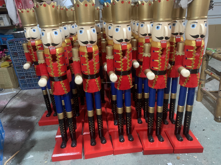 Wholesale Life Size Customized Designs 4ft Nutcrackers Soldier - Explore China Wholesale 4ft ...