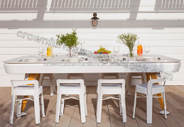 Designer's Latest Design Full Of Futuristic Toughened Glass Table Legs ...