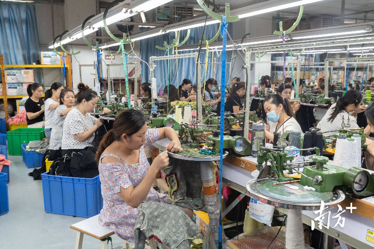 Buy Standard Quality China Wholesale Yingli Wholesale Factory Crystal ...