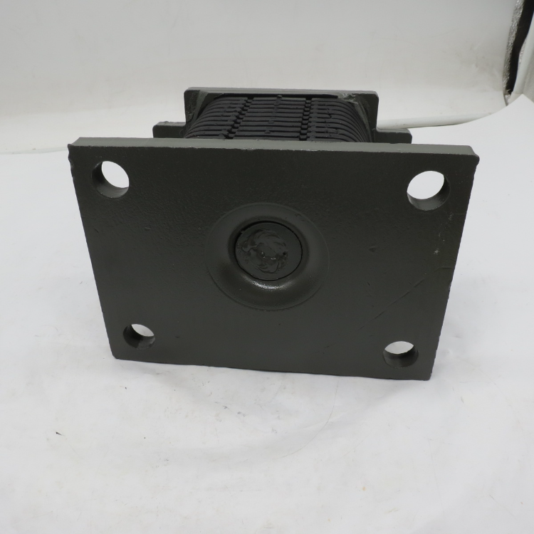 Buy China Wholesale Selling Rubber Plinth For Truck Az9725520278 4-hole ...