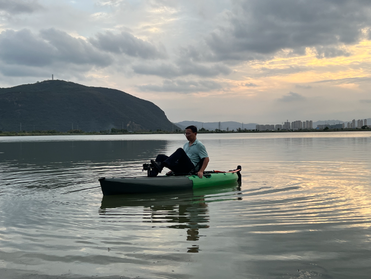 9ft Single Person Modular Fishing Kayak Two Section Pedal Drive Kayak ...