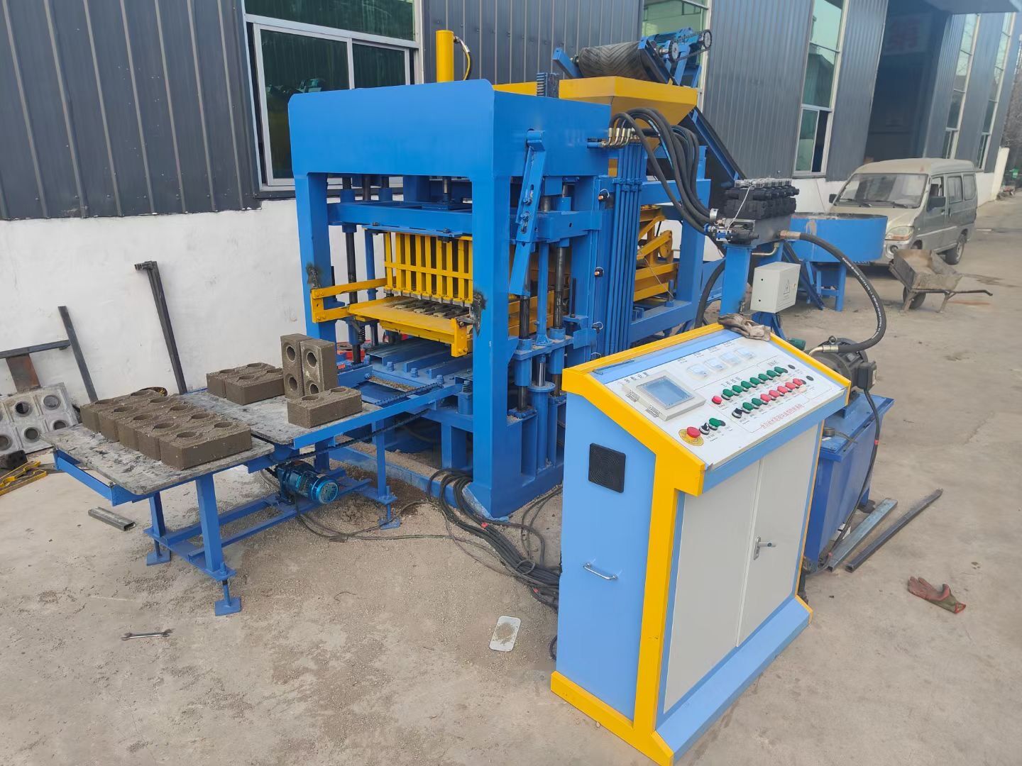 Buy Wholesale China Fm Manufacturer Custom Recycled Plastic Bricks ...