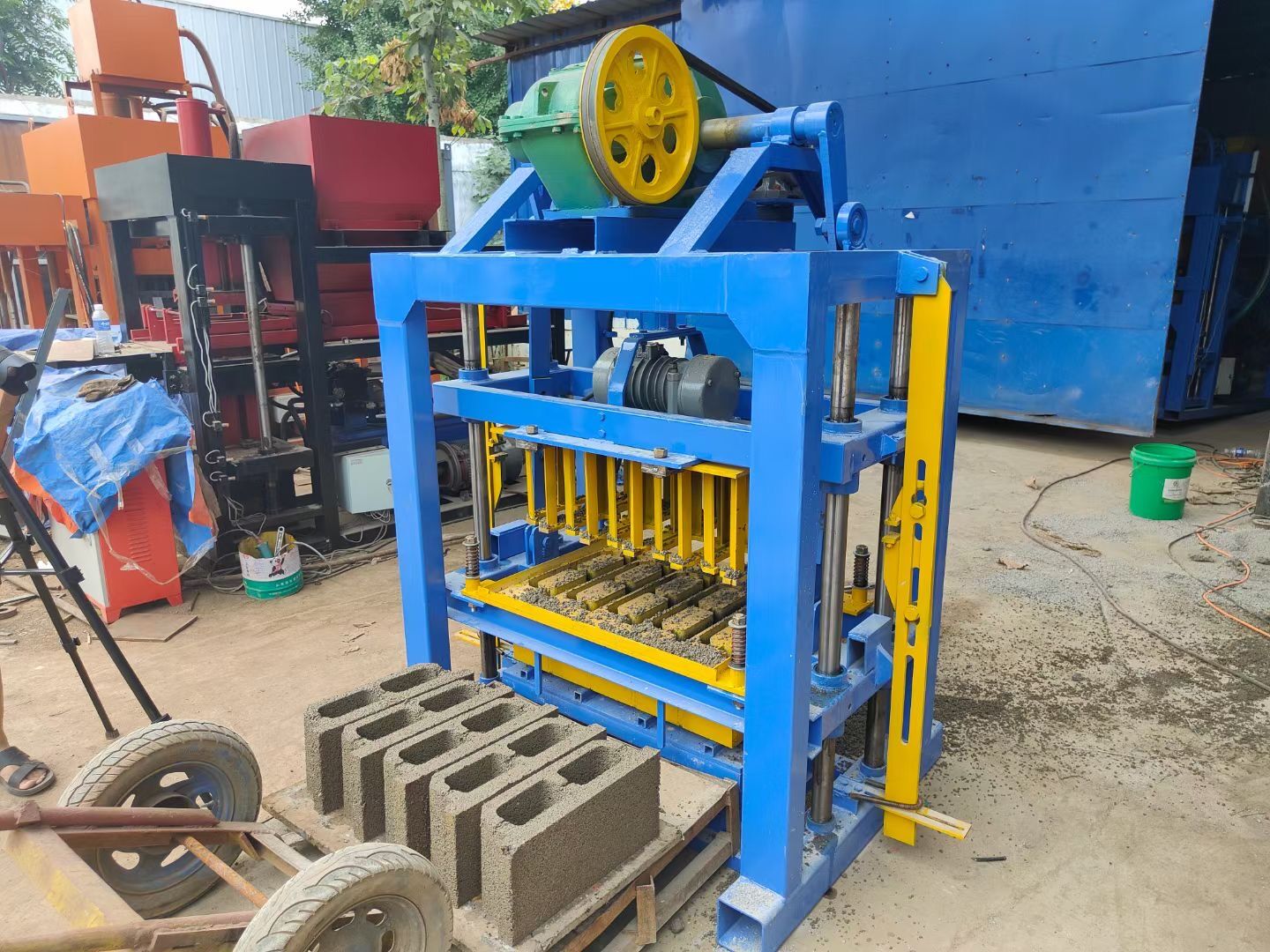 Buy Wholesale China Fm Small Brick Making Machinery Second Hand Brick ...