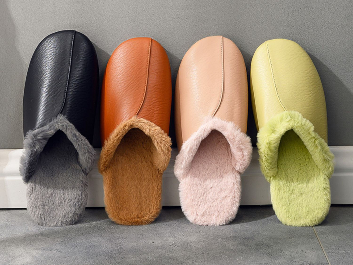 Buy Wholesale China New Microfiber Leather Slipper Woman And Man ...