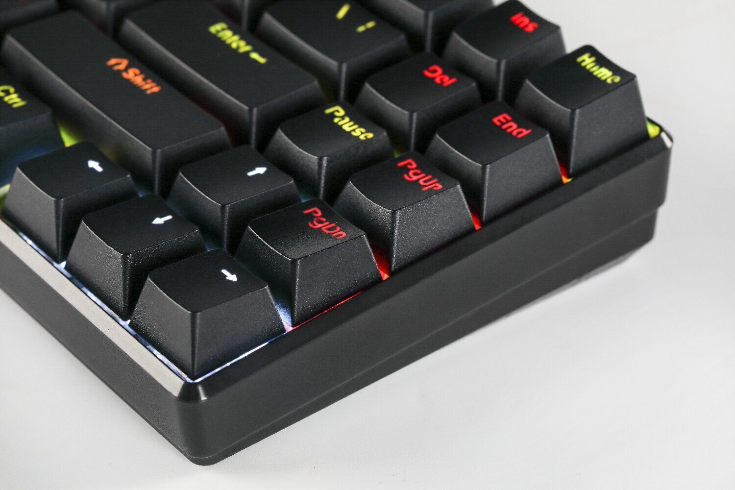 Buy Wholesale China Gaming Keyboard Colorful Led Backlit 71 Keys ...