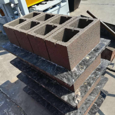 Buy Wholesale China Gmt Brick Plastic Pallets For Block Making Machine ...