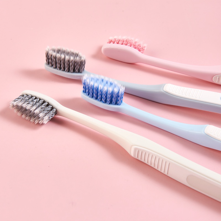 China Factory Direct Deep Cleaning Oral Care Toothbrush Soft Bristles ...