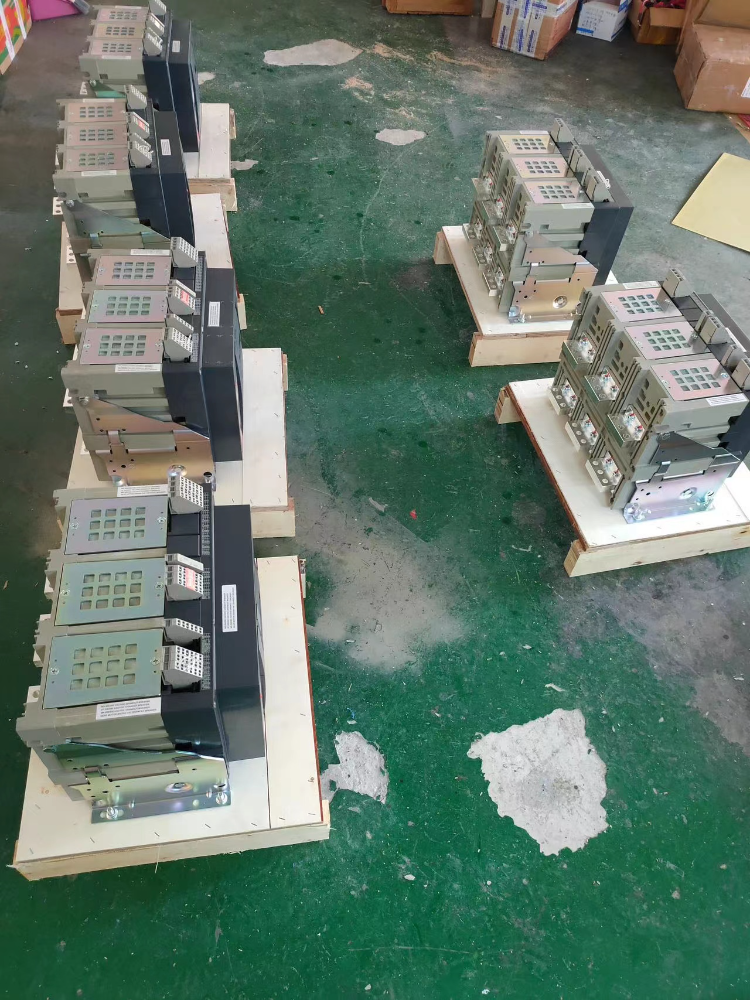 Masterpact Acb 3p Drawout Type Air Circuit Breaker 4000a - Explore ...