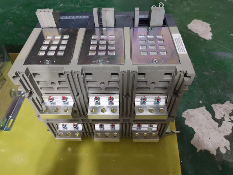 Masterpact Acb 3p Drawout Type Air Circuit Breaker 4000a - Explore ...