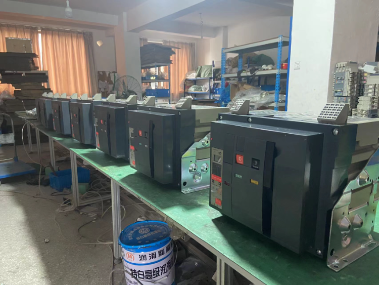 Masterpact Acb 3p Drawout Type Air Circuit Breaker 4000a - Explore ...