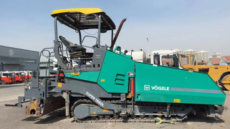 Used Asphalt Paver Vogele1880l Pitch Paver Good Working Condition ...