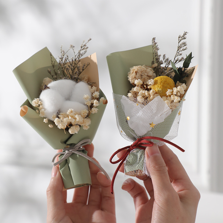 Wholesale Mini Flowers Bouquet Customized Flowers Mixed Materials For ...