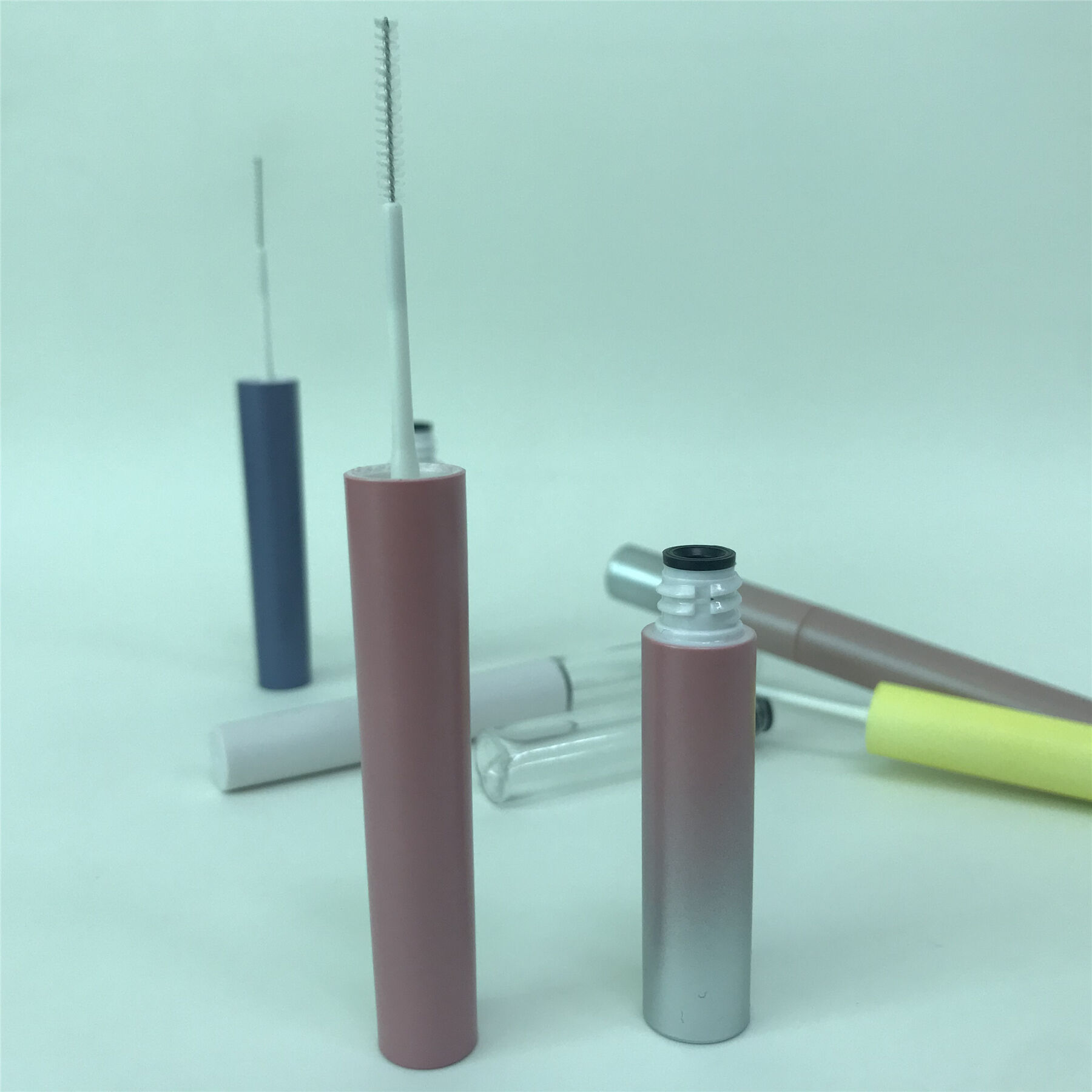 Buy Wholesale China Slim Brush Empty White Serum Mascara Tubes ...