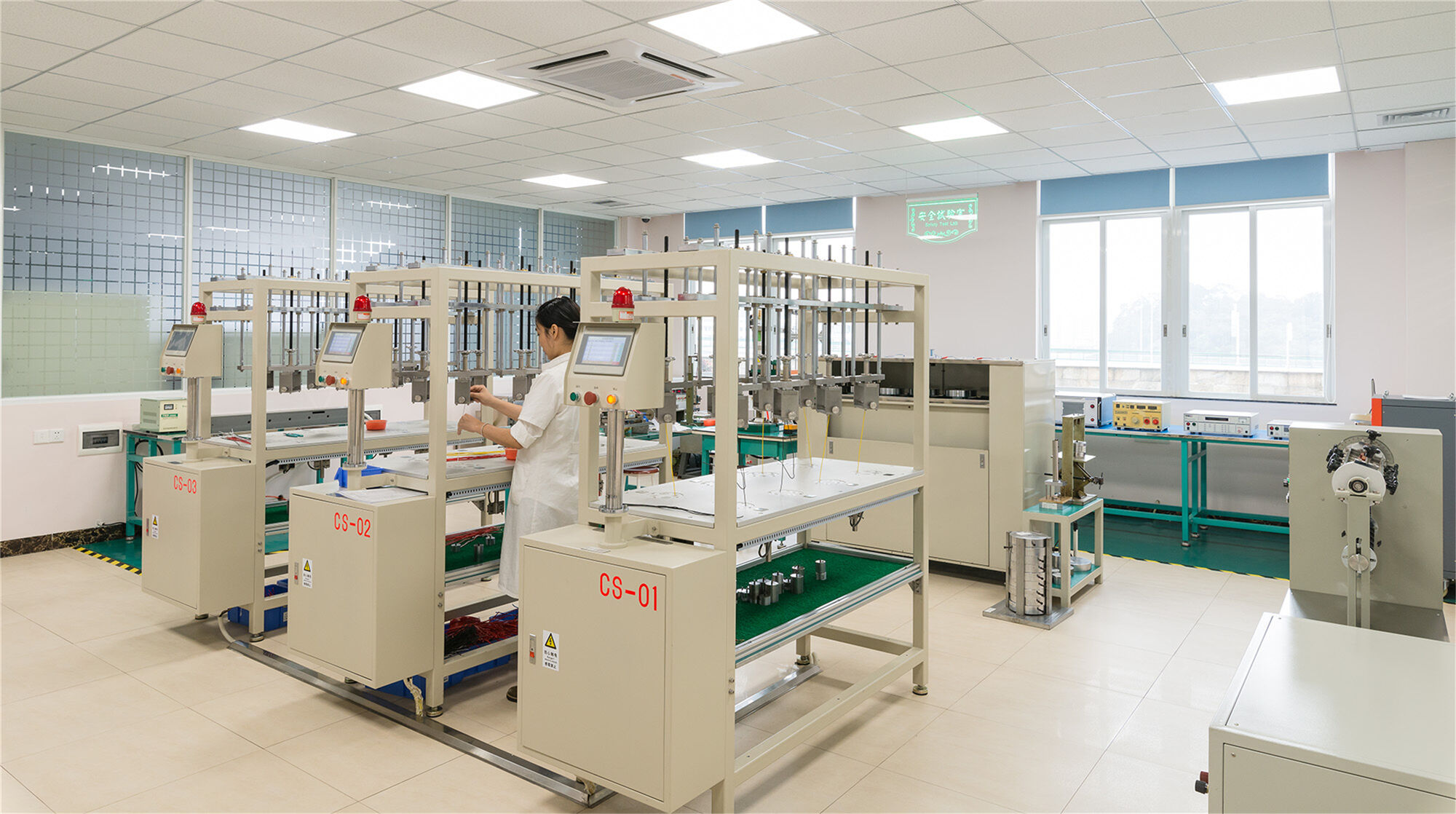 4 Pole 250v Fuse Terminal Block/can Be Install 5*20mm Fused/polyamide66 ...