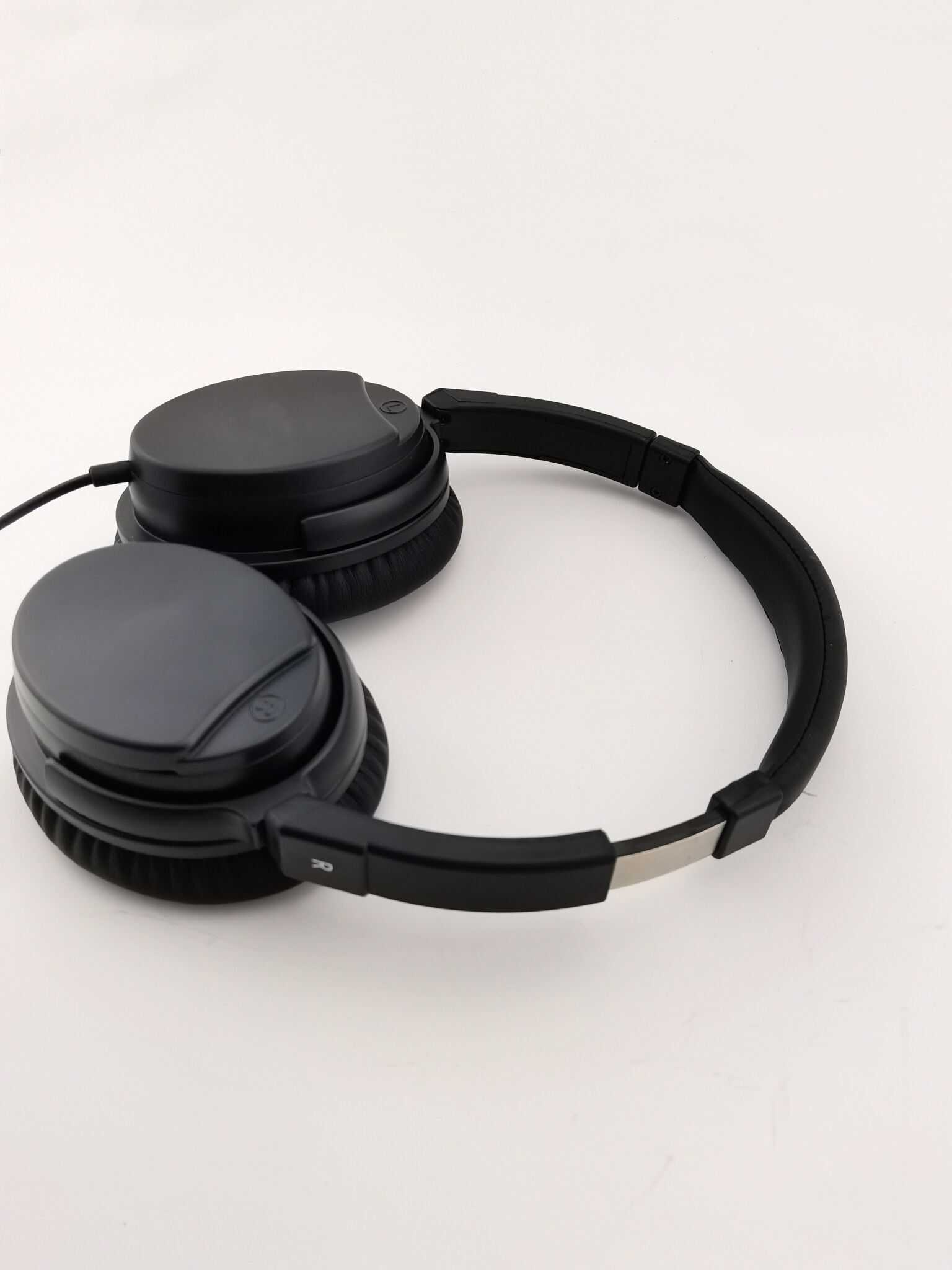 Active Noise Cancelling Headphone For Aviation And Airplane Traveling ...