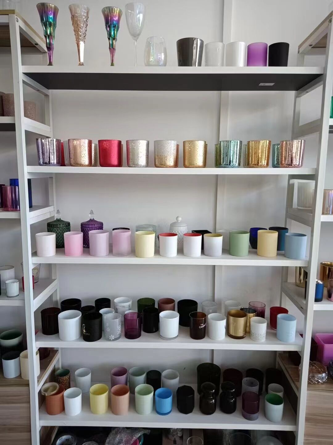 Luxury Gray Beige Candle Container Round Bottom Jars For Candle Making ...