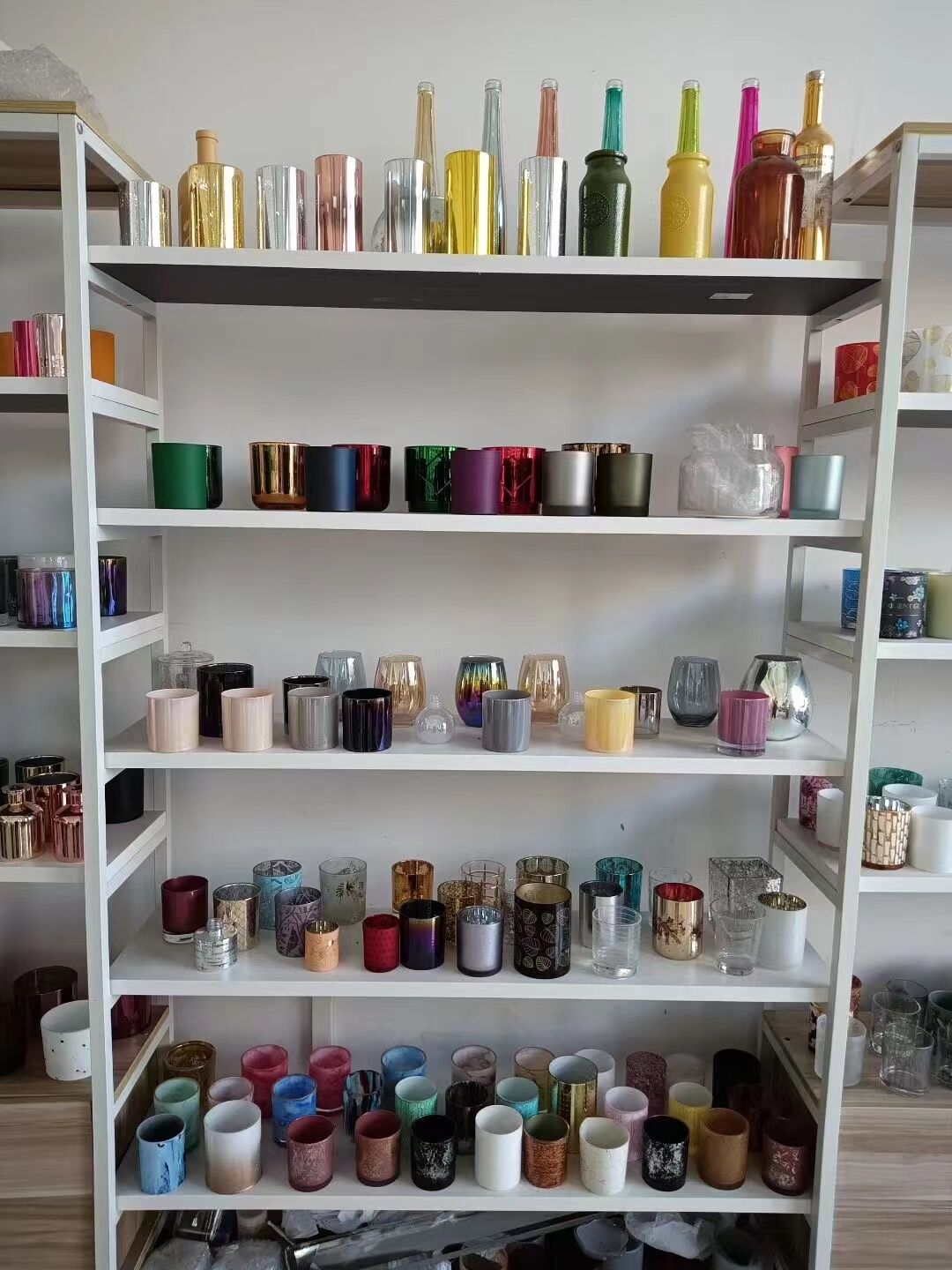 Luxury Gray Beige Candle Container Round Bottom Jars For Candle Making ...