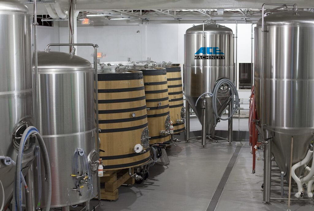 Factory Price Horizontal Tank Alcohol Distillation Filling Steel Beer ...