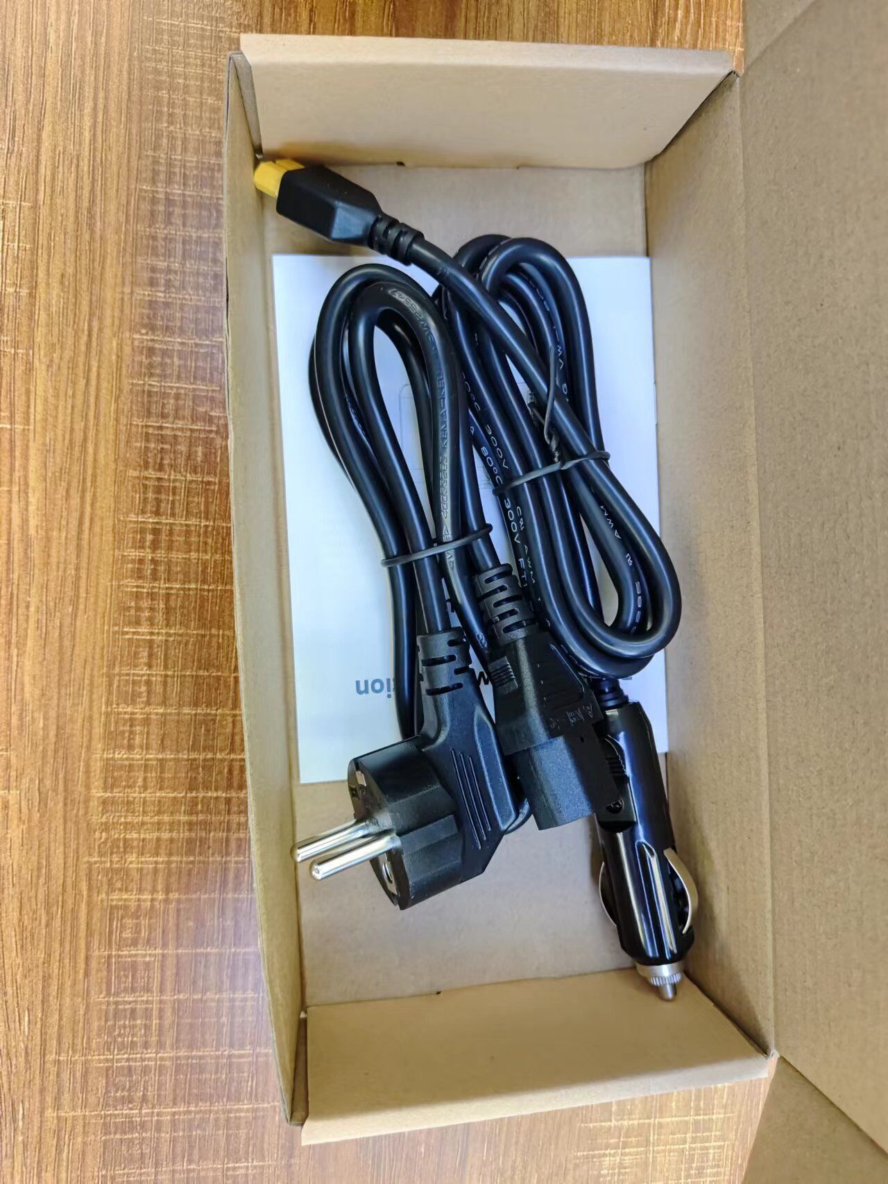 700w Power Station Lifepo4 Battery Pure Sine Way Ac Input 400w Capacity ...