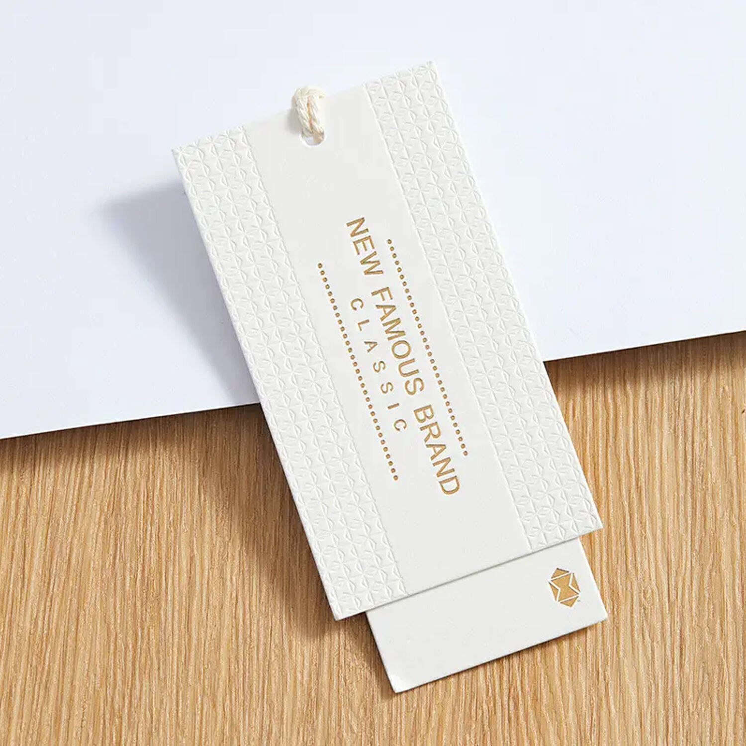 Manufacturer Direct Supplier Custom Logo Hang Tag Premium Manufacturer Direct Supplier Custom Logo Hang Tag Premium