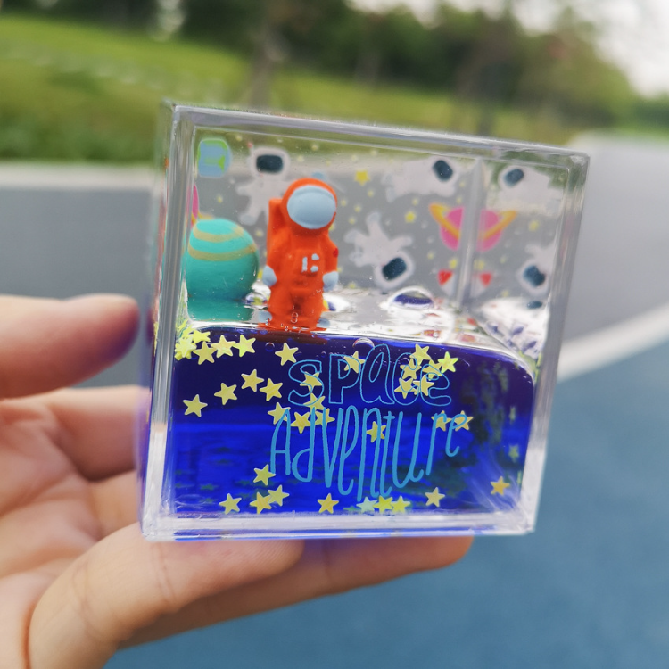 Buy Wholesale China Blue Liquid Aqua Paperweight Cube With Sea Animal ...