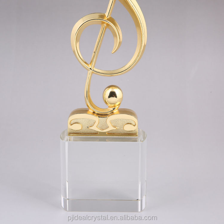 Buy Wholesale China Customized Gold Metal Musical Note Crystal Trophy ...