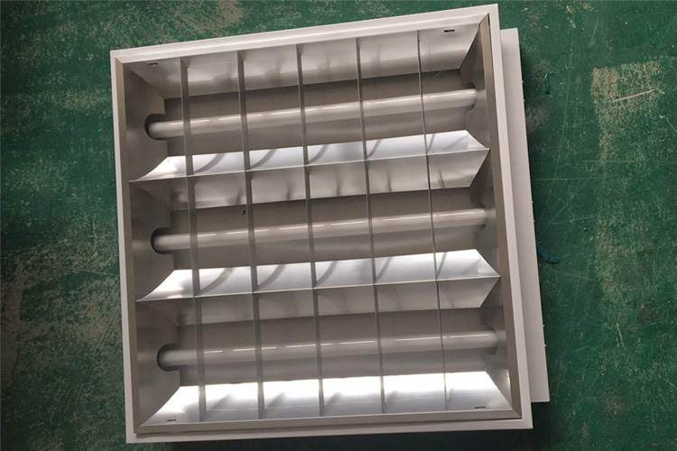 Buy China Wholesale Maintenance-free 0.5mm Aluminum Mirror Louvers ...
