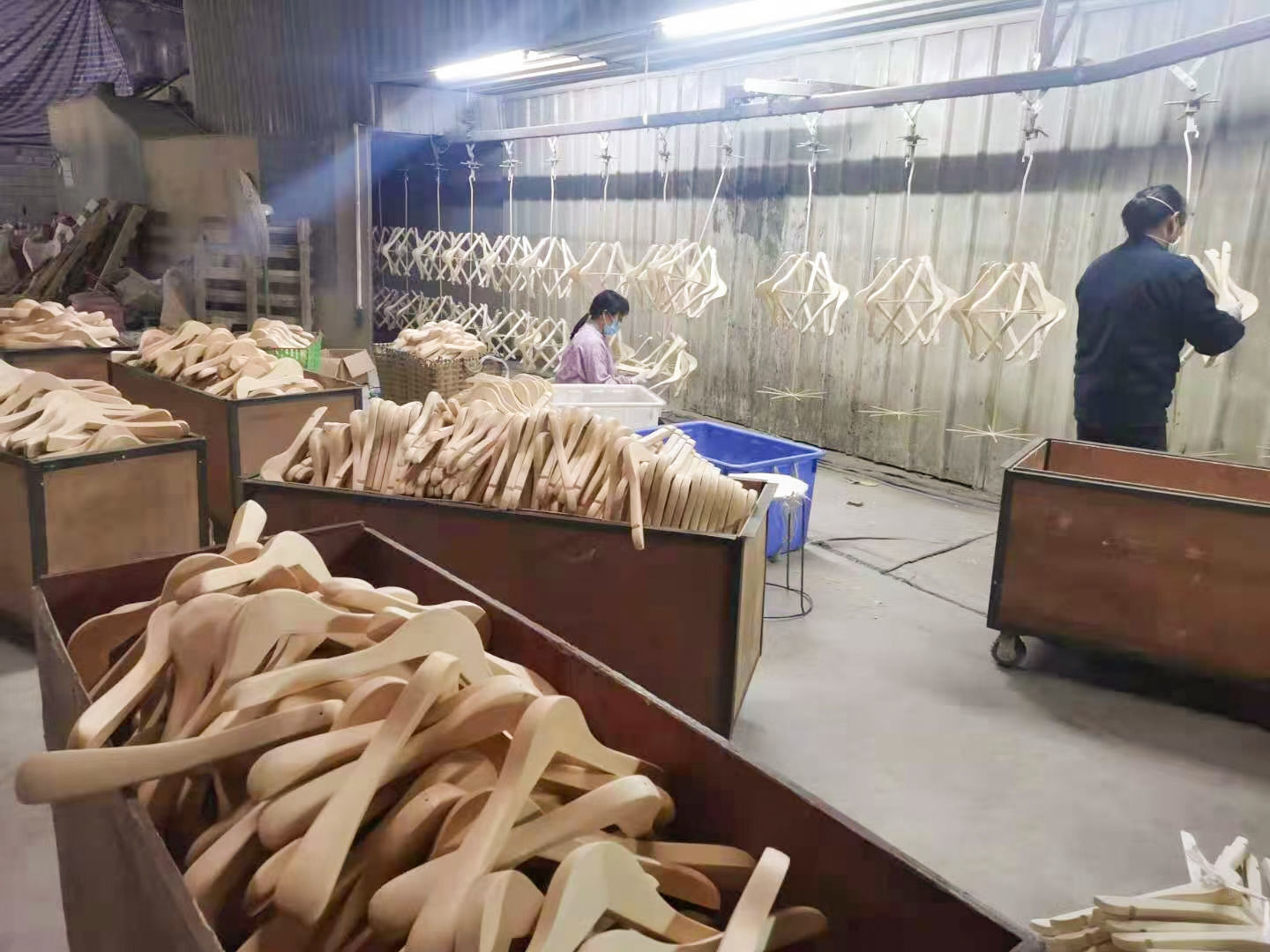 Buy Wholesale China High Level Metal Hangers Hangers With Logo High ...
