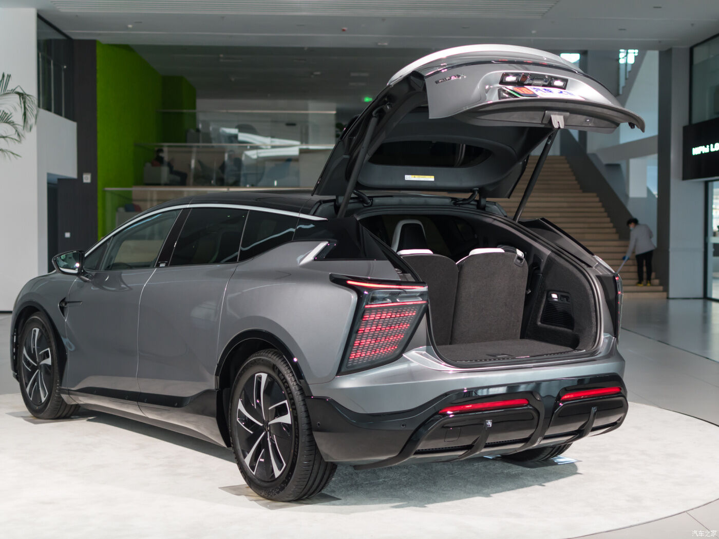 Buy Wholesale China Electric Car Hiphi X 2022 New Energy Vehicles Rwd Ev Car Long Range 550km ...