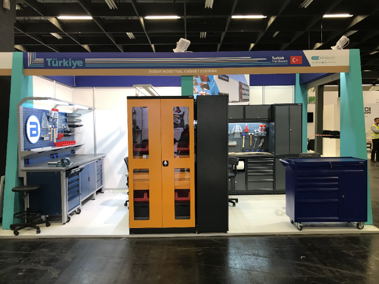 Buy Standard Quality Turkey Wholesale Demountable Metal Workbench With ...