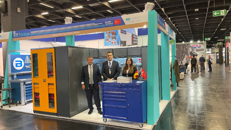 Buy Standard Quality Turkey Wholesale Demountable Metal Workbench With ...