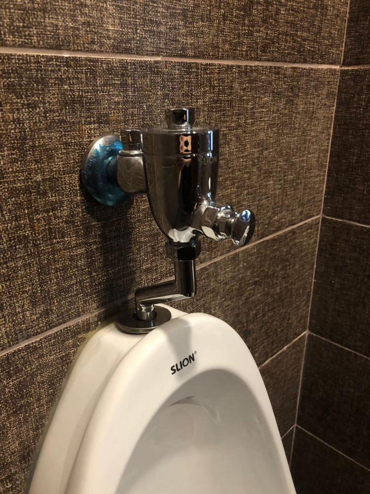 Buy China Wholesale Moden Design Chrome Finish Brass Urinal Flush Valve ...