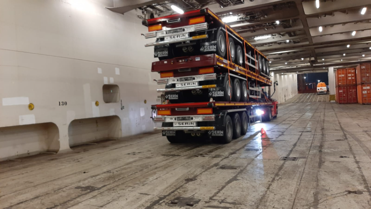 Buy Wholesale Turkey Customize 12m 3 Axles Air Suspension Single Or ...