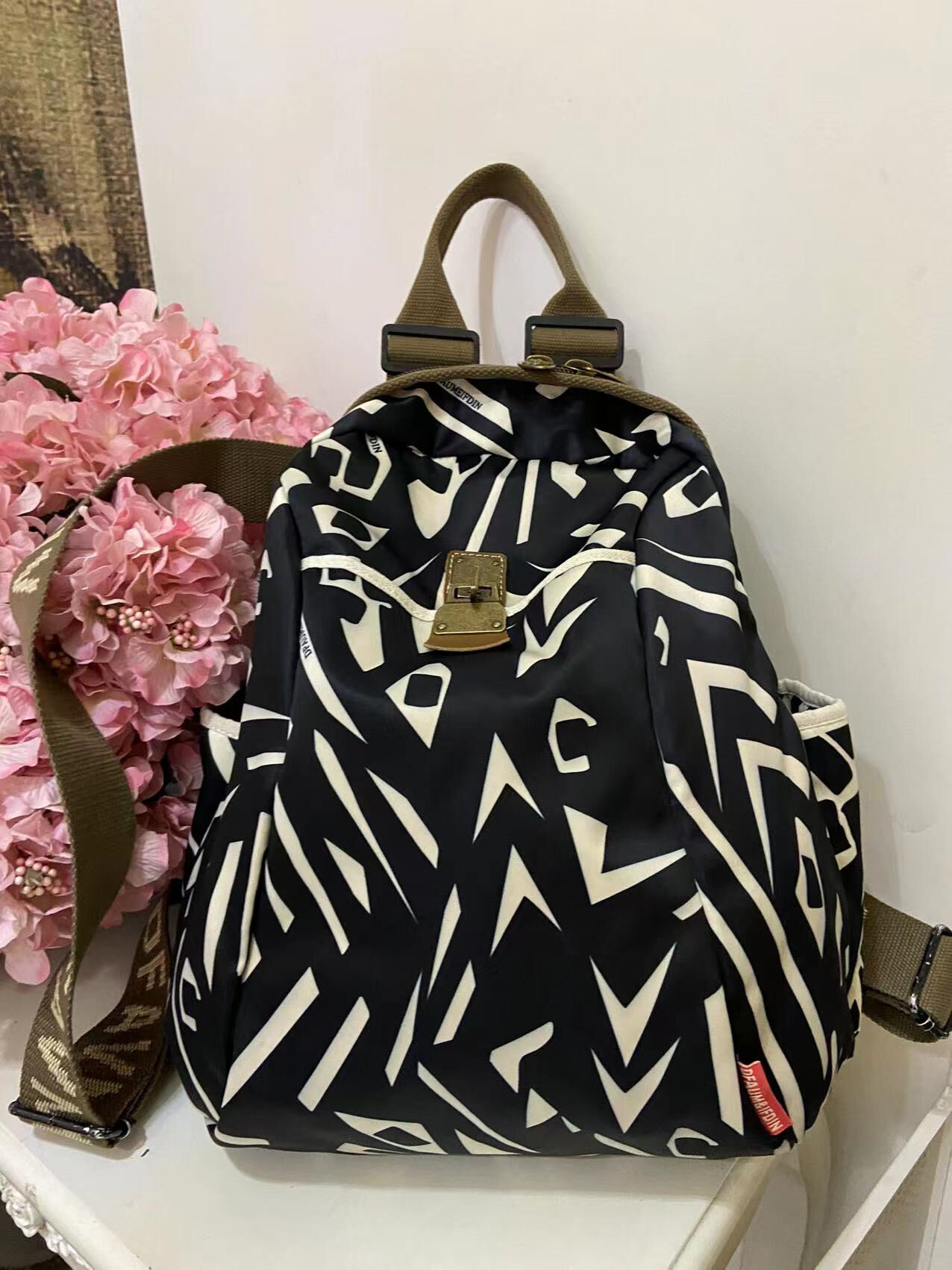 Fashion Pattern White Red Black Green Brown Blue Pink Orange Gold Light ...