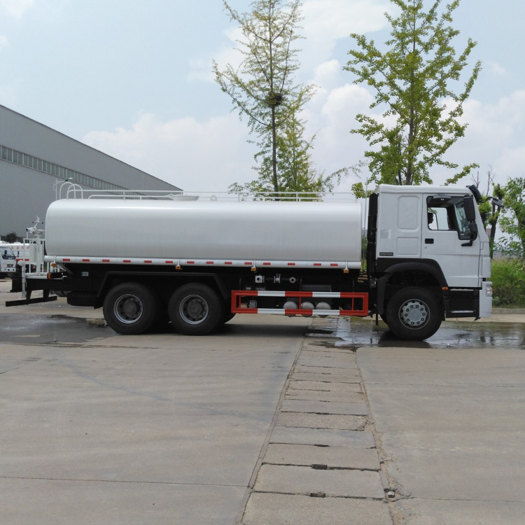 Excellent Capacity Used Water Tanker Tank X4 20-25m3 Water Storage Tank ...