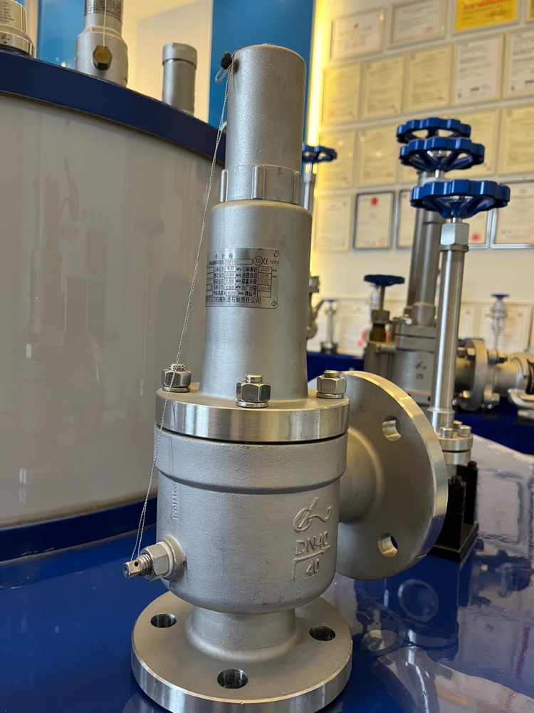 Bulk Buy China Wholesale Pressure Safety Valve Da42y-16/25/40p Flange ...