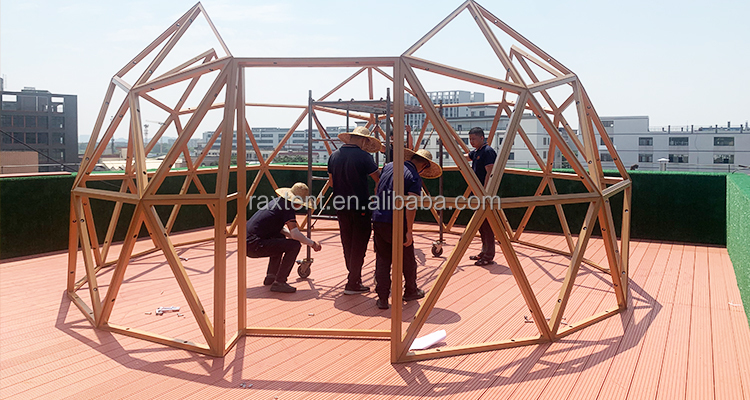 Luxury Geodesic Dome Tent For Glamping And Family Resort With Tempered ...