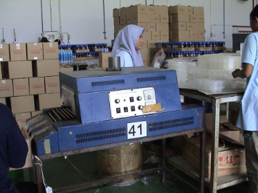 Foaming Car Wash And Wax Shampoo Water Hydrophobic Autopflege Car ...