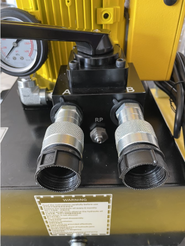 Khe-4dm 700 Bar 220v Double Acting Two Stage Electric Hydraulic Power ...